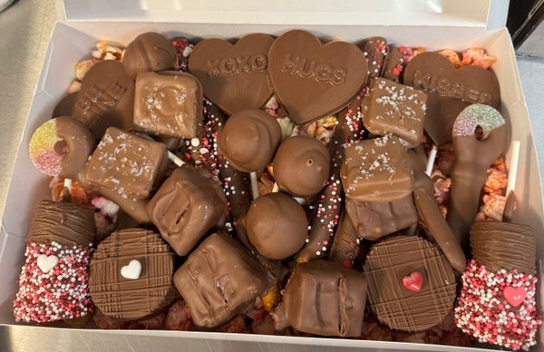 Large gift box – Crunchy Creations & Sweet Eats
